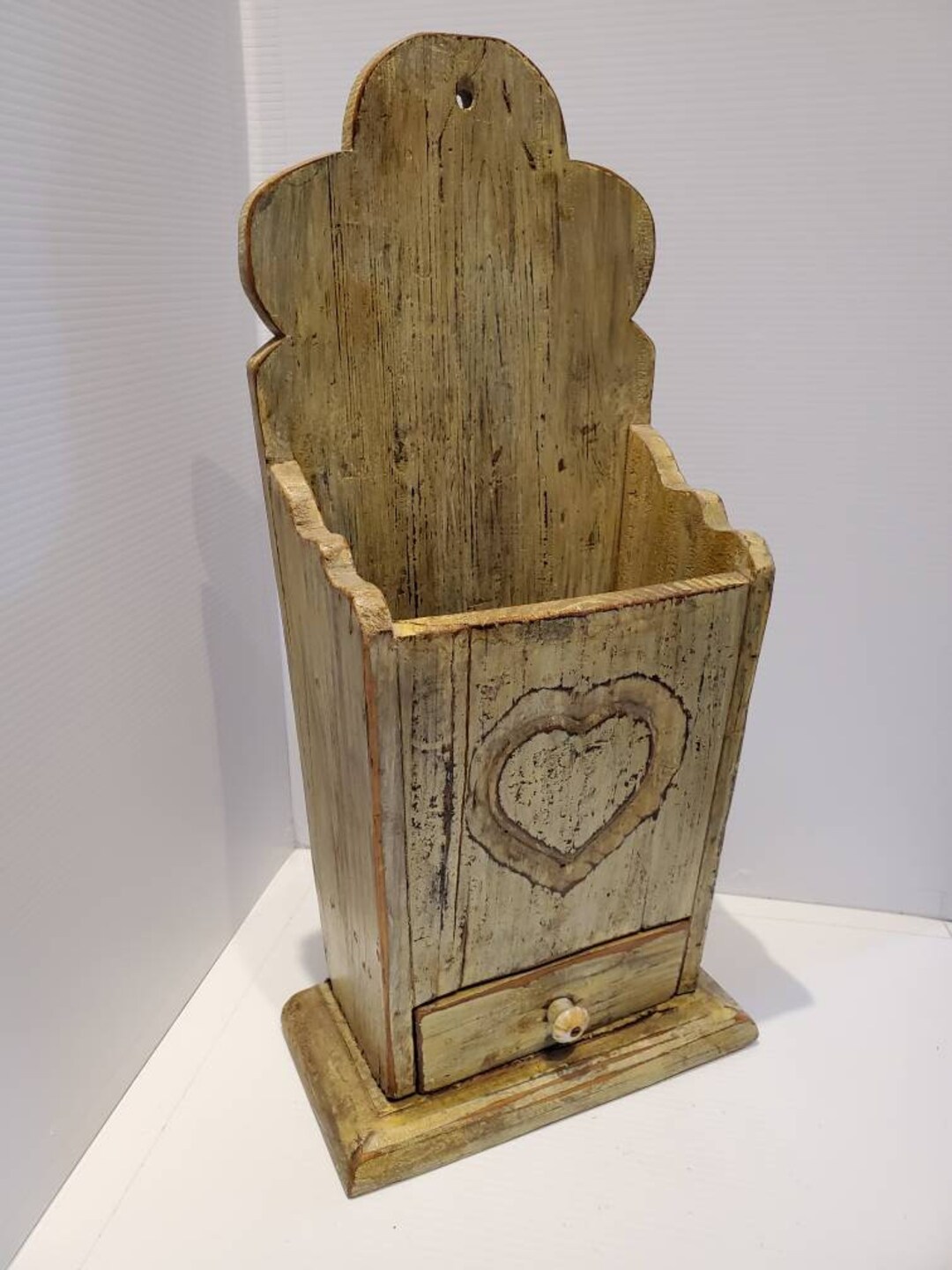 Vintage Wooden Wall Pocket Holder, Primitive, Rustic Heart Wall Pocket ...