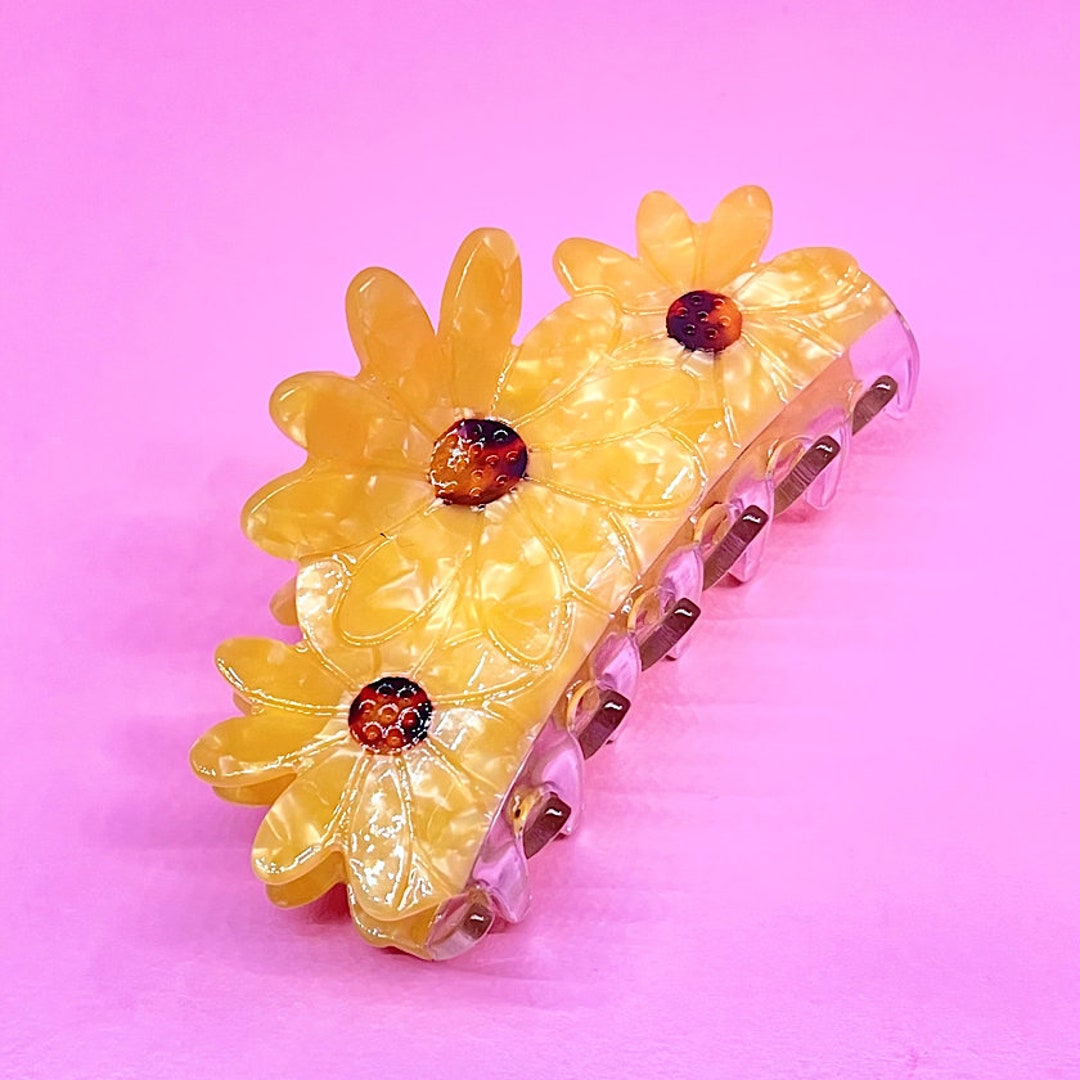 Flower Claw Clip | Trendy Claw Clip | Romantic Hair Claw | Hair Clamp ...