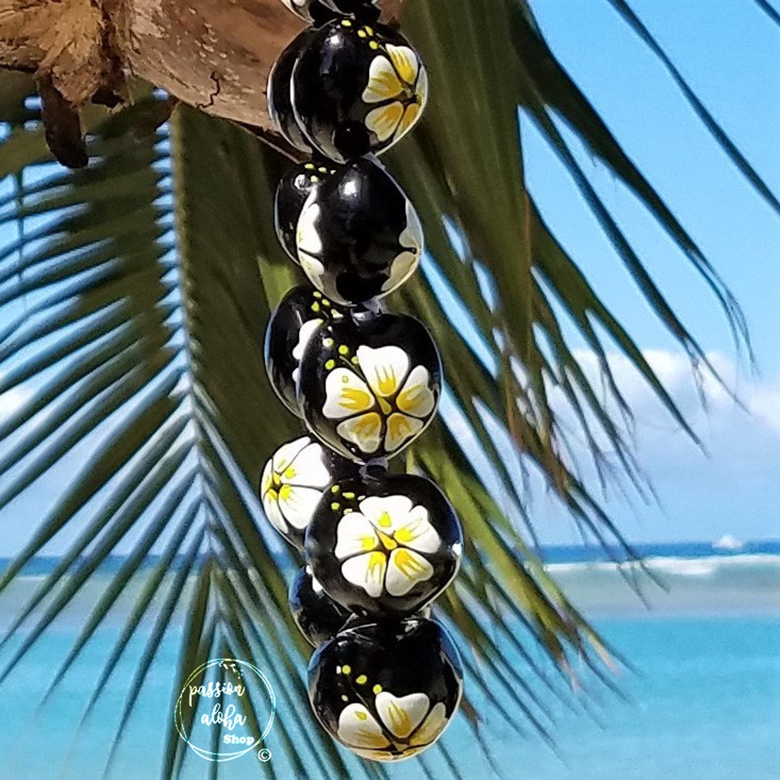 Hawaiian Kukui Nut Lei, Kukui Nut With Hand-painted Hibiscus Flower ...