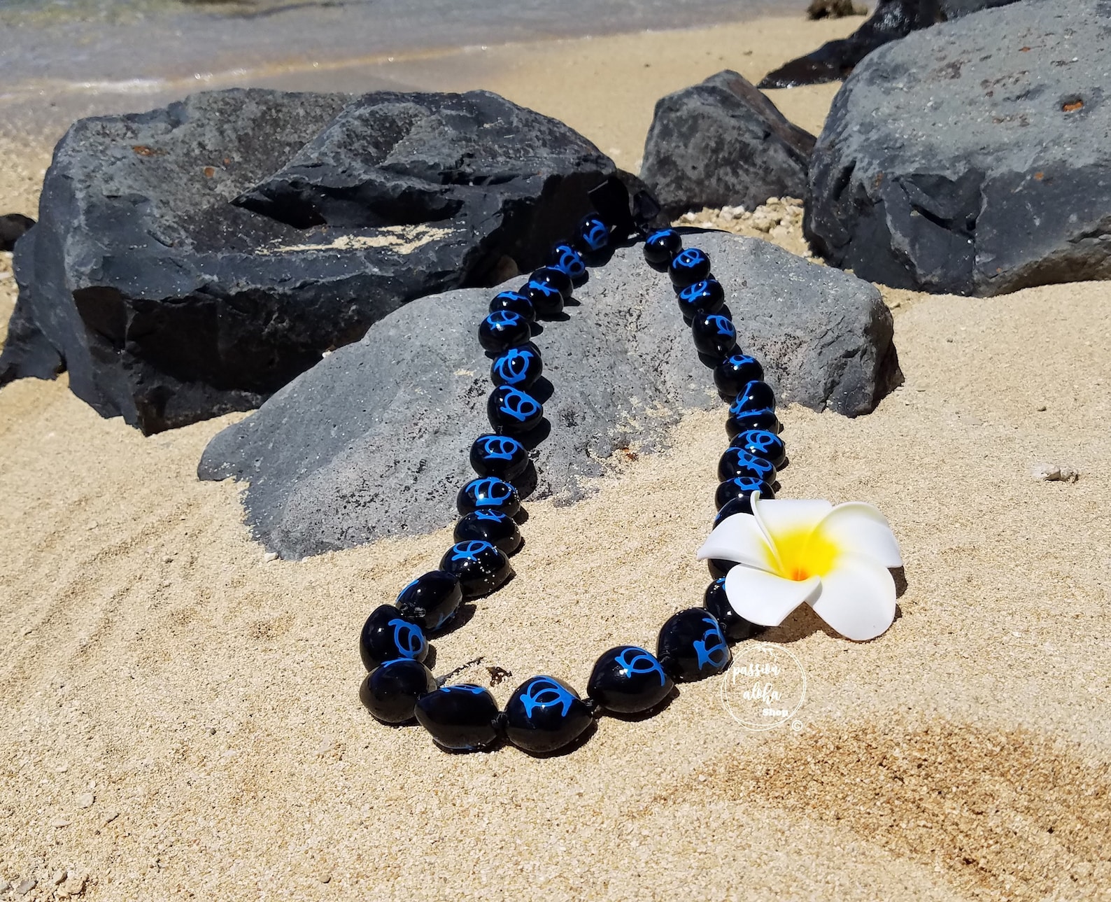 Kukui Nut Lei With Hand-painted Sea Turtle, Hawaiian Kukui Lei ...