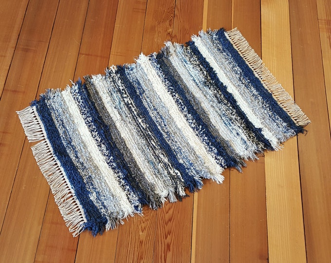 24 X 37 Navy, Gray & White U. S. Hand Woven Textured Medium Area Rag ...