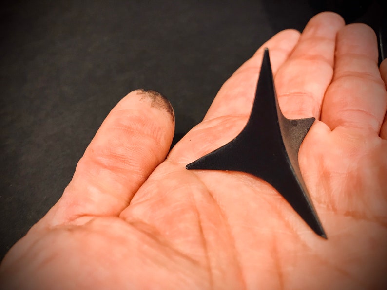 Set of 9 Japanese Makibishi 撒菱 / Tetsubishi 鉄菱 Caltrops & | Etsy