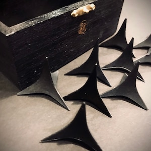 Set of 9 Japanese Makibishi 撒菱 / Tetsubishi 鉄菱 Caltrops & | Etsy