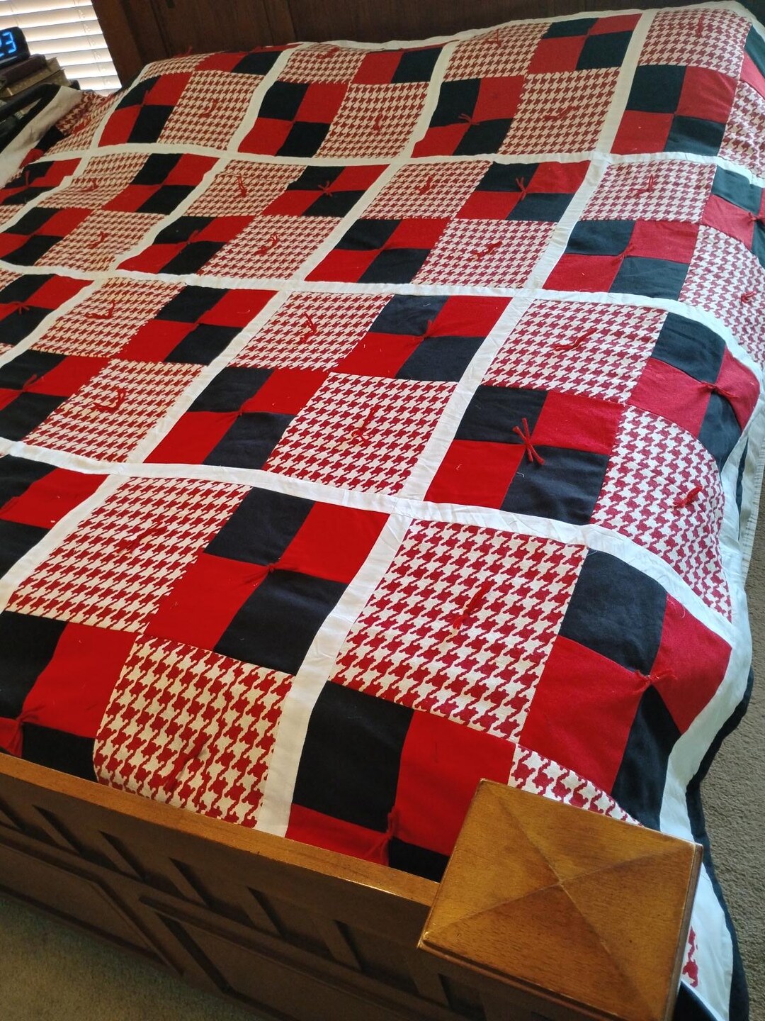 Red and Black Checkered Quilt - Handmade Tied Queen/king Size - Etsy