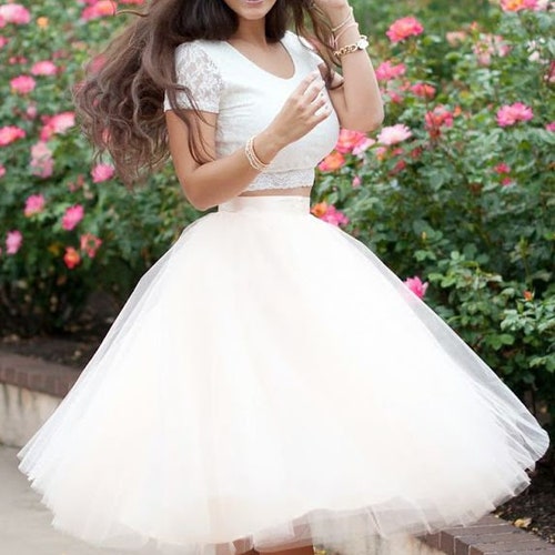 High Waisted Full Tulle Skirt for Bride With Elastic Belt - Etsy