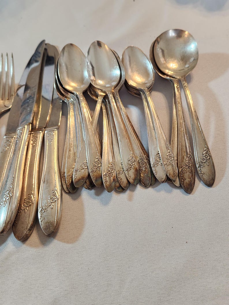 Vintage Oneidatudor Silverplate 38pc Flatware Set 4 Place Settings No ...