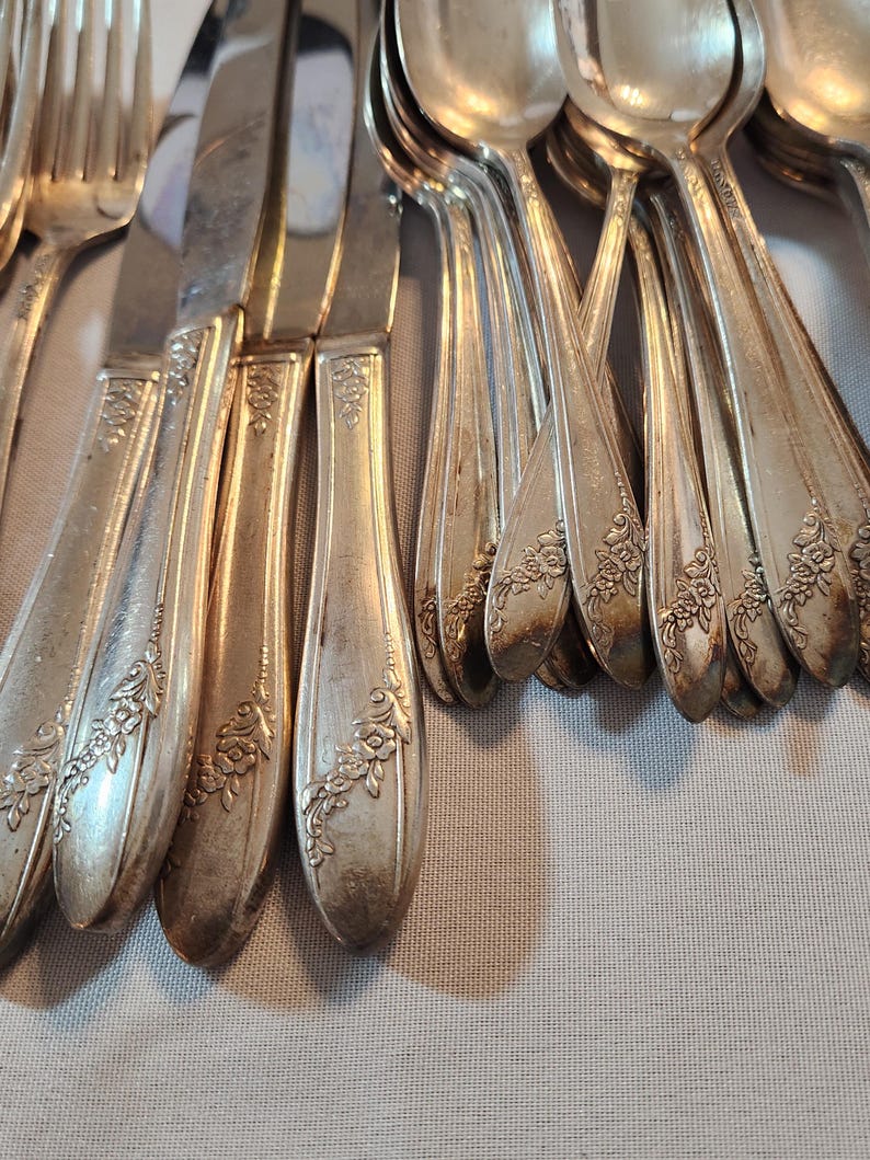 Vintage Oneidatudor Silverplate 38pc Flatware Set 4 Place Settings No ...
