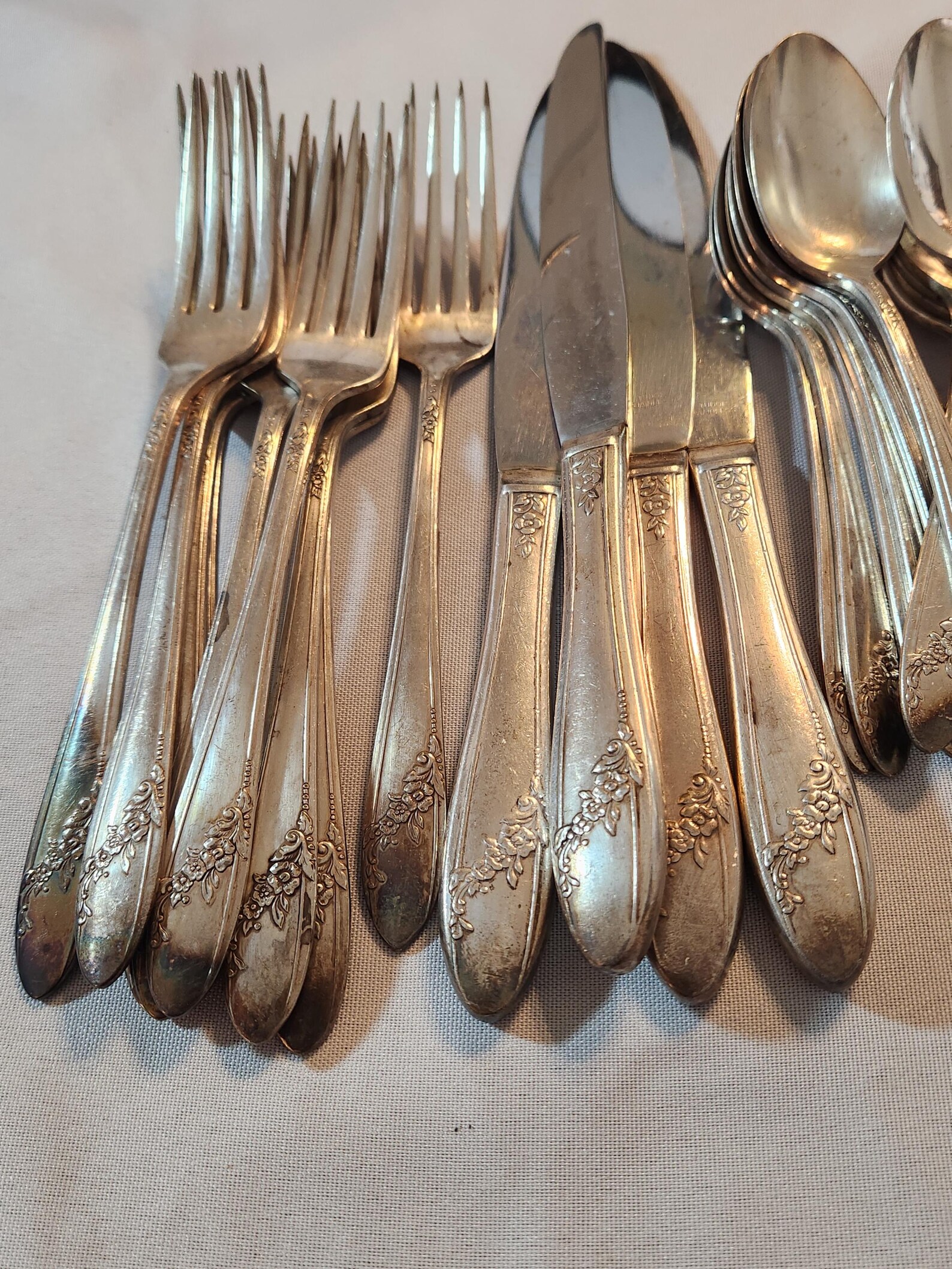 Vintage Oneidatudor Silverplate 38pc Flatware Set 4 Place Settings No ...