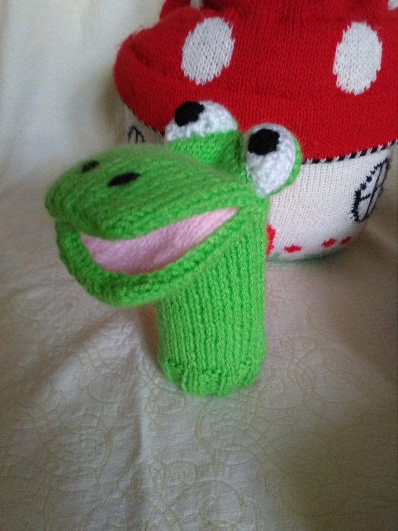Hand Knitted Children's Frog Glove Puppet - Etsy UK