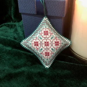 Blackwork Ornament Pattern Set 3 (red/green) - Etsy