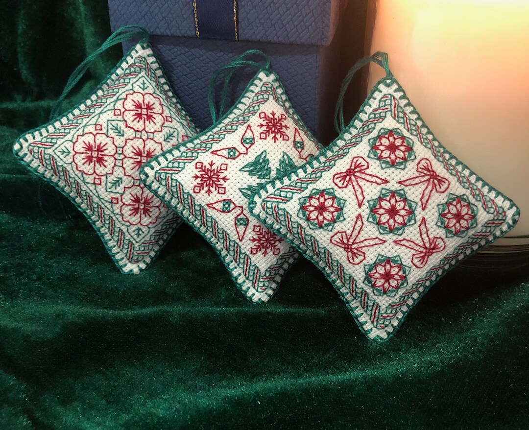 Blackwork Ornament Pattern Set 3 (red/green) - Etsy