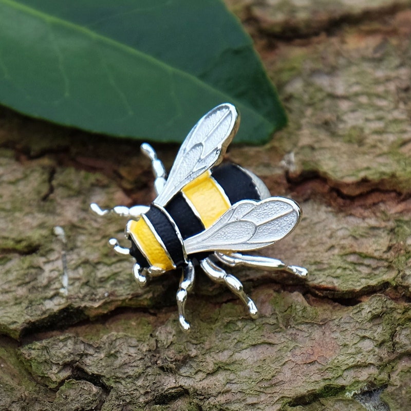 Bumble Bee Pin - Etsy UK