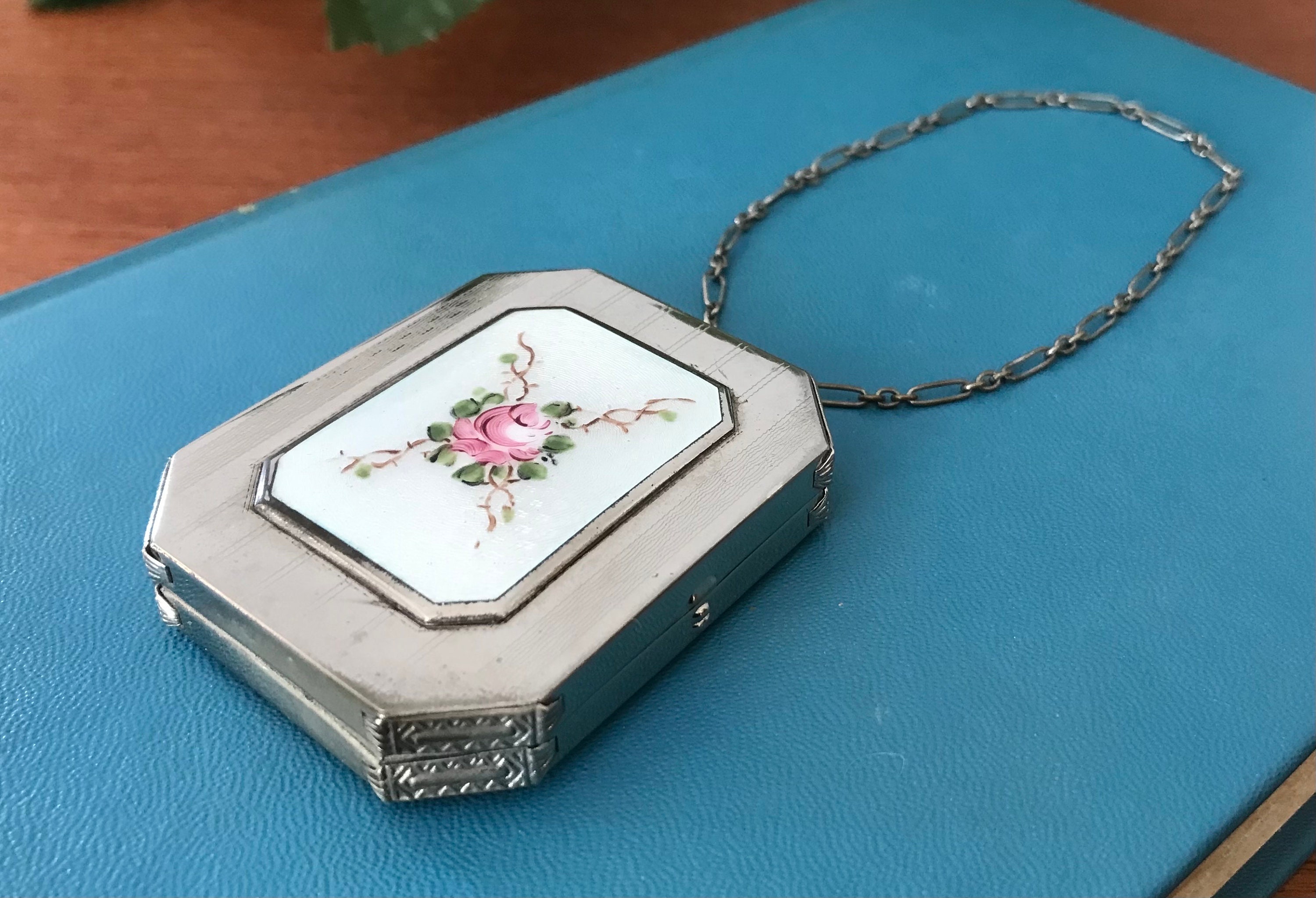 Art Deco Mcrae & Keller Wrist Makeup Compact, Vintage 1920's Compact ...