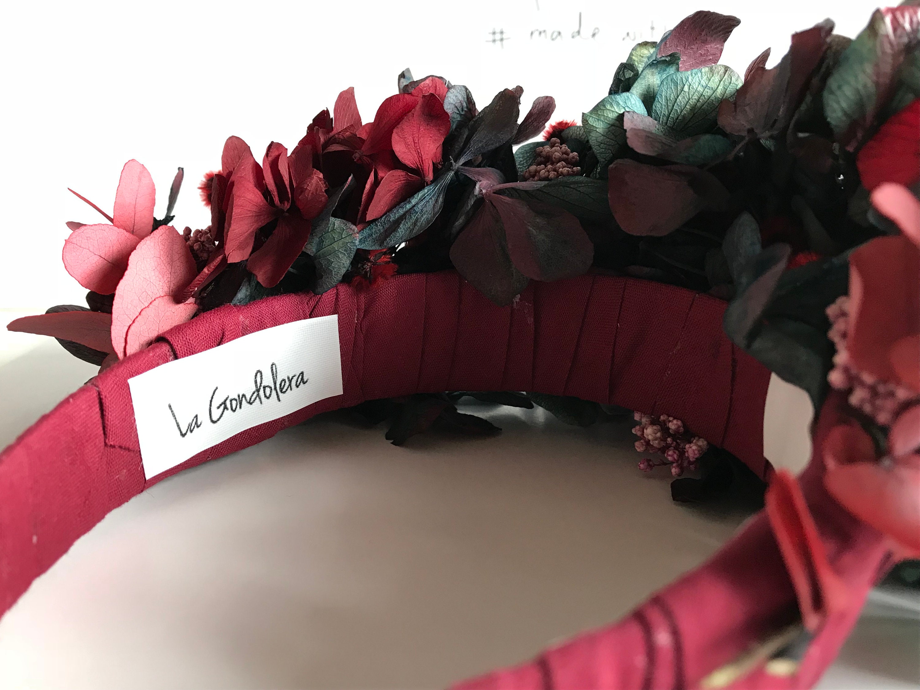 Diadema Flores Preservadas FRIDA LOCA. Invitada, novia, amiga, evento ...