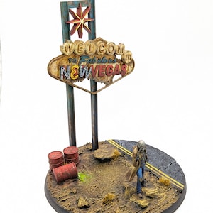 Diorama Fallout New Vegas, NCR Ranger in Front of New Vegas Sign - Etsy