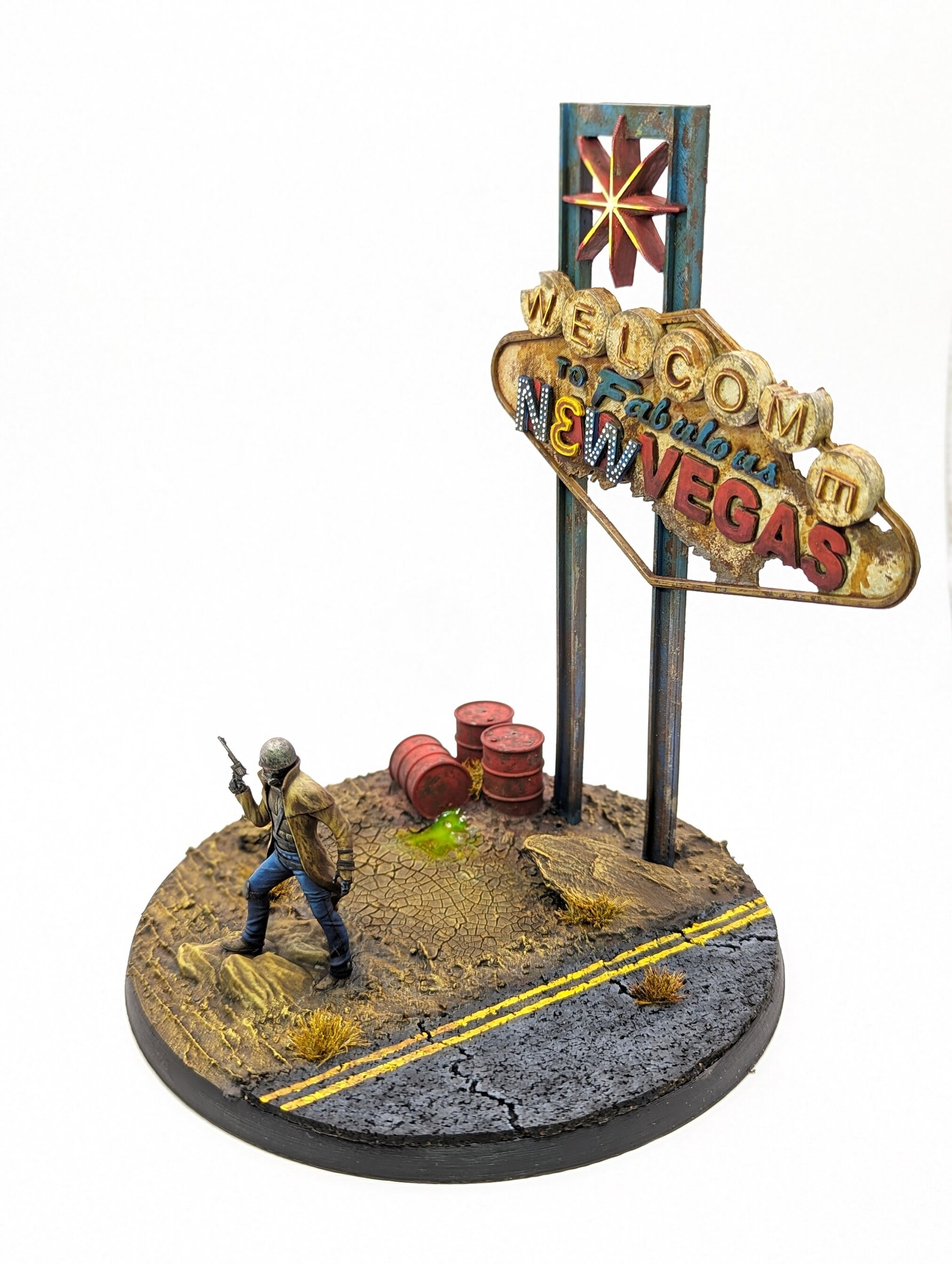 Diorama Fallout New Vegas, NCR Ranger in Front of New Vegas Sign - Etsy