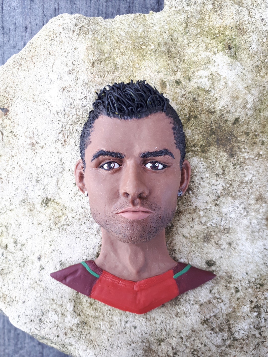 Christiano Ronaldo Sculpted Portrait Cr7 Framed as Desired Christiano ...