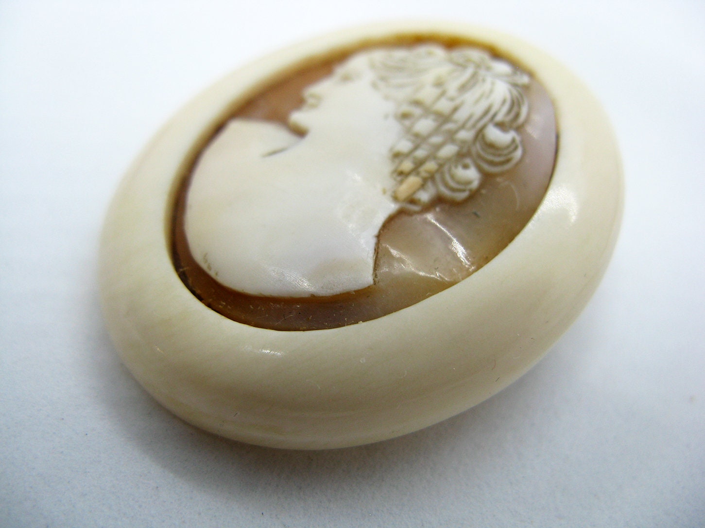 Rare Vintage Brooch, Natural Shell, Hand Carved - Etsy