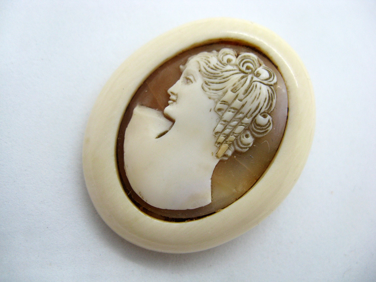 Rare Vintage Brooch, Natural Shell, Hand Carved - Etsy