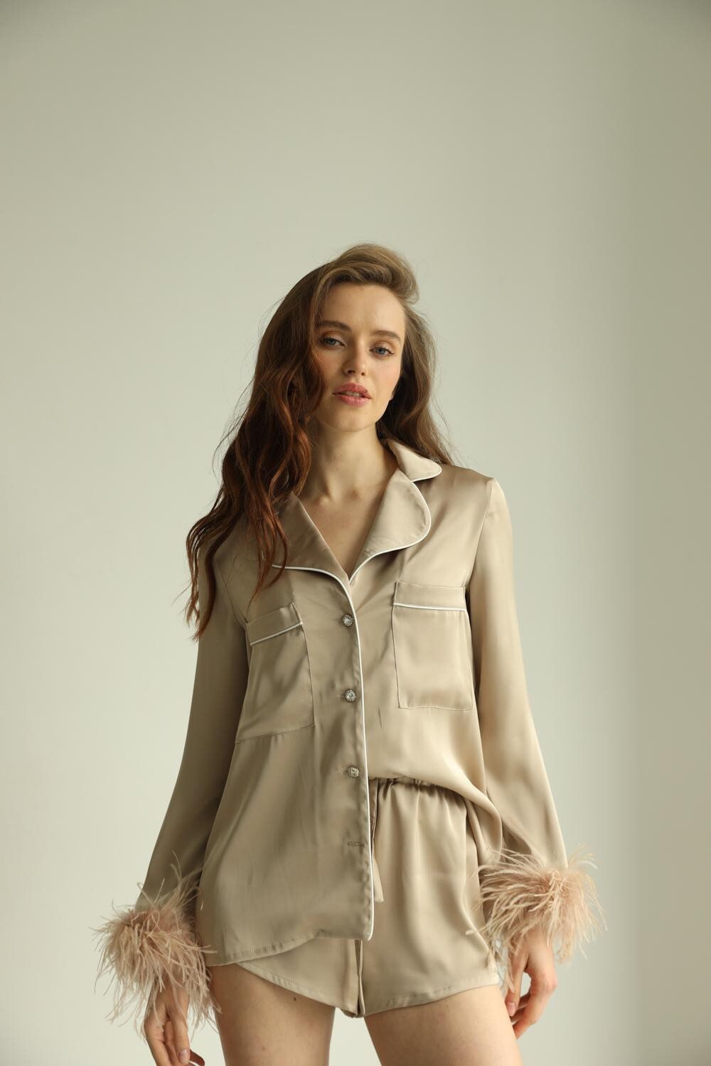 Beige Bride Pajama Set With Detachable Feathers Bridesmaid - Etsy