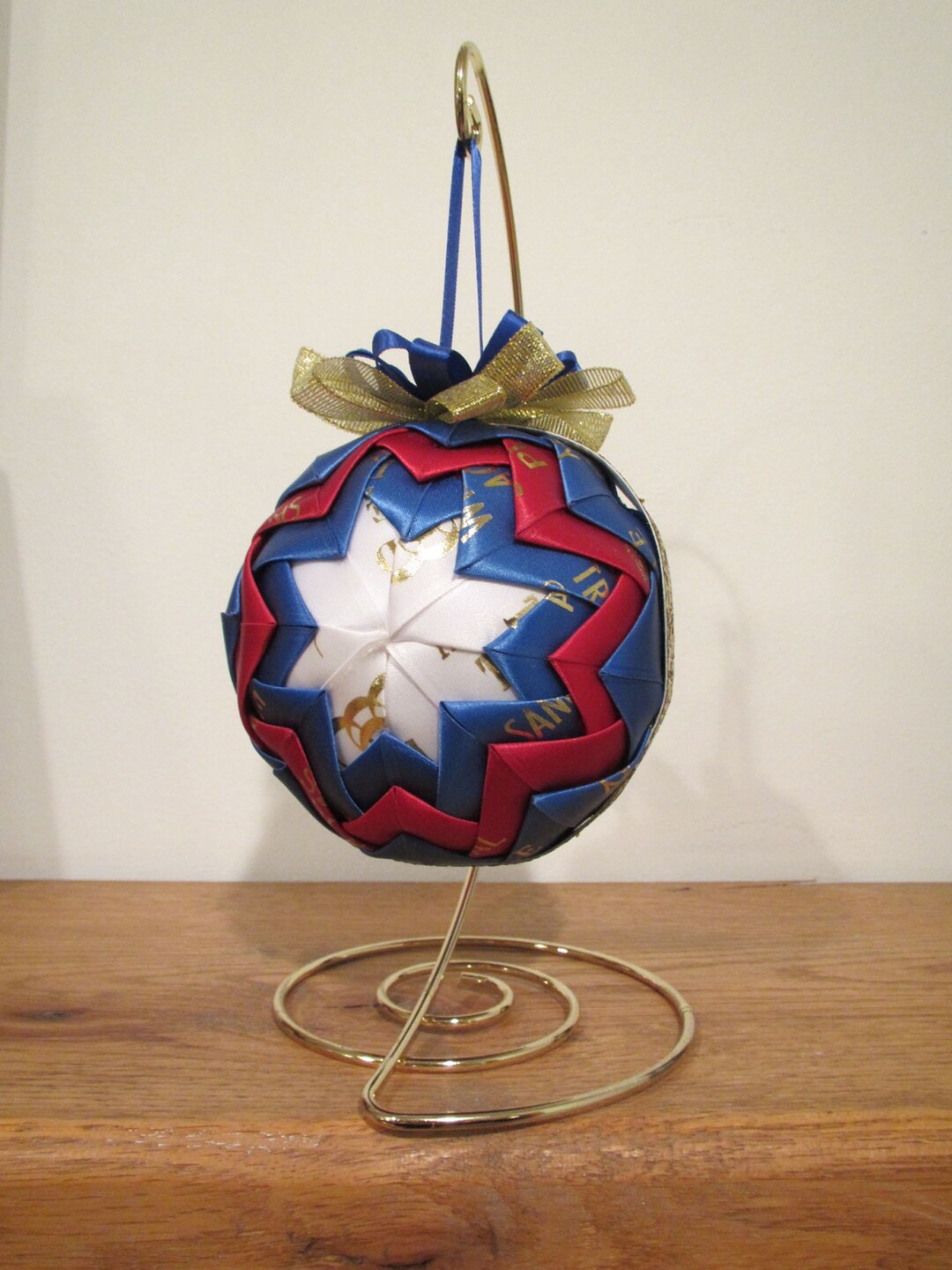 Award Ribbon Quilted Ball Ornament - Etsy