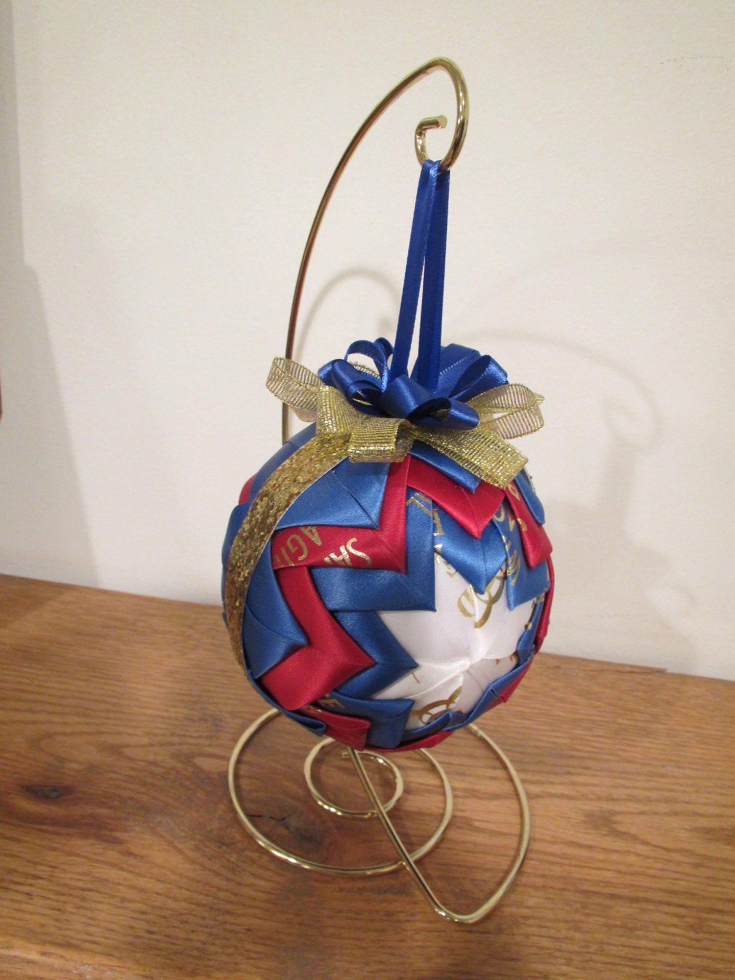 Award Ribbon Quilted Ball Ornament - Etsy