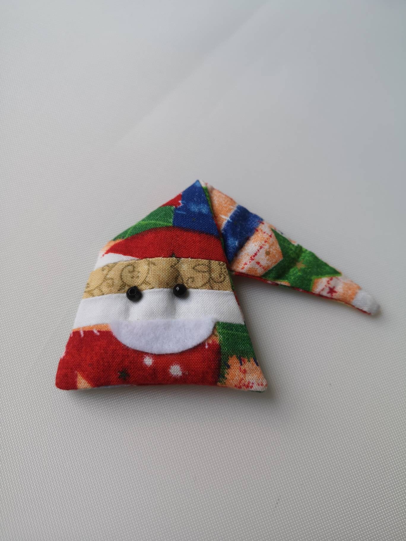 Fabric Santa Brooch / Fridge Magnet / Christmas Decoration - Etsy