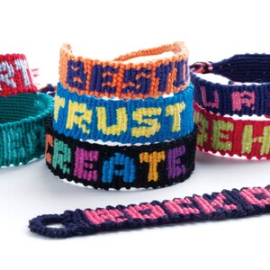 Book: Making Alphabet Friendship Bracelets Book How to Make Friendship ...