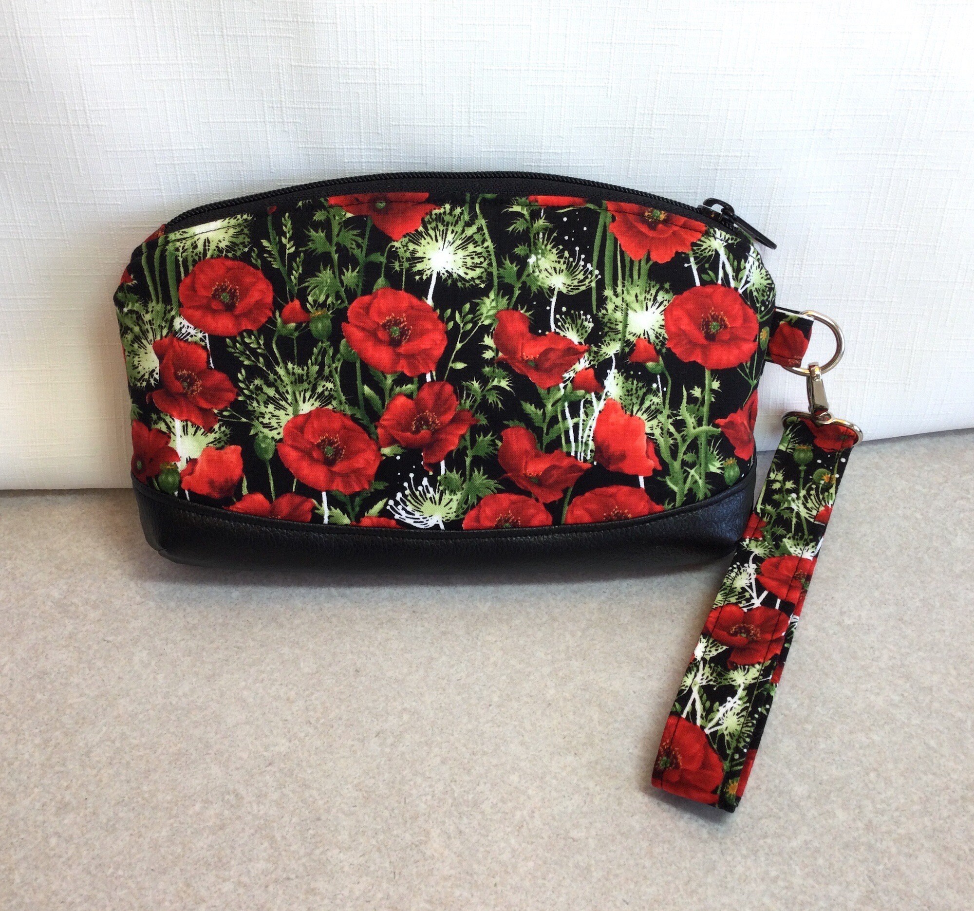 Wristlet Handbag Red Poppies on Black 10"w X 5.5” H X 2" D White Lining ...
