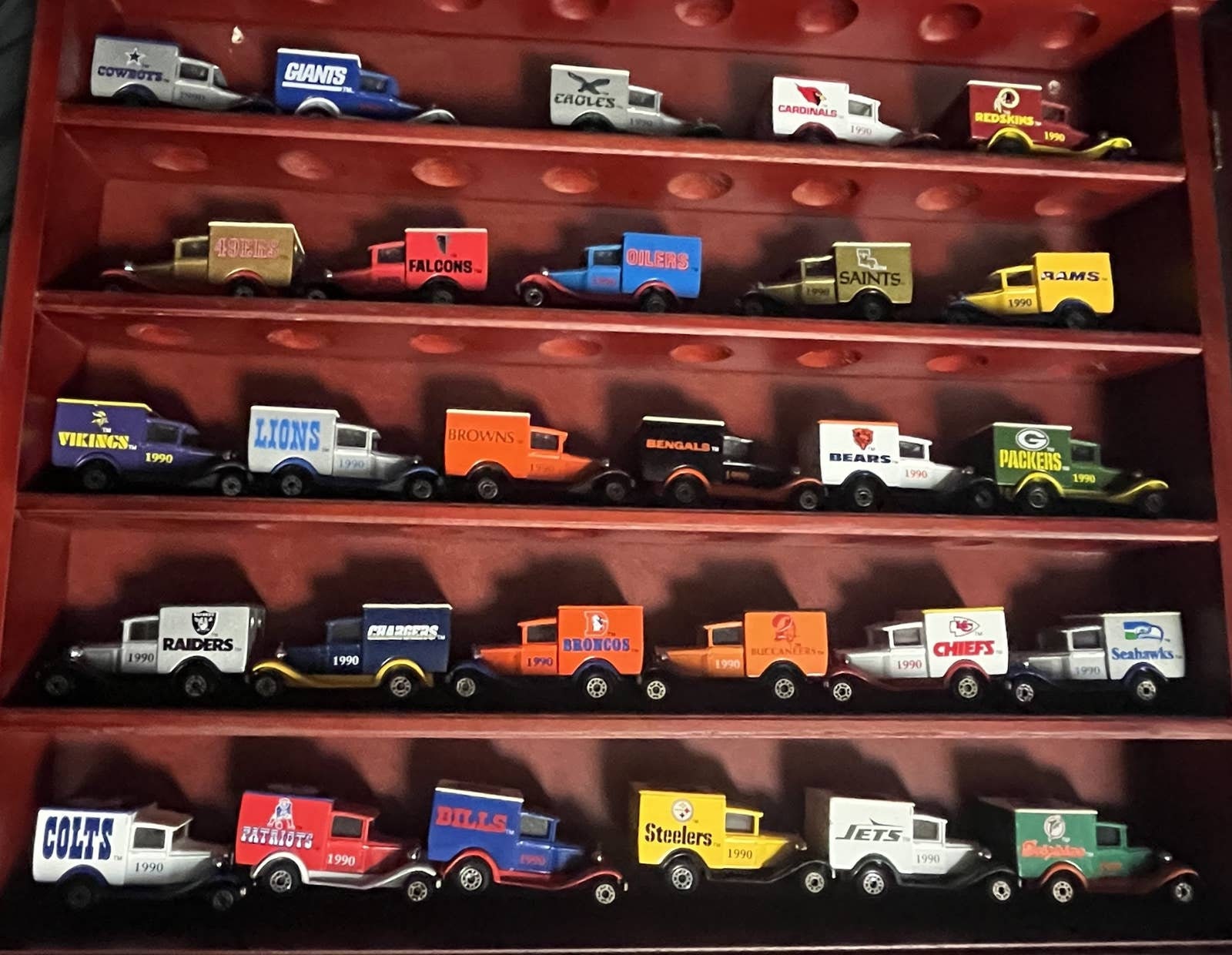 1990 Matchbox White Rose NFL Team Truck Set Complete in Wood & Glass ...