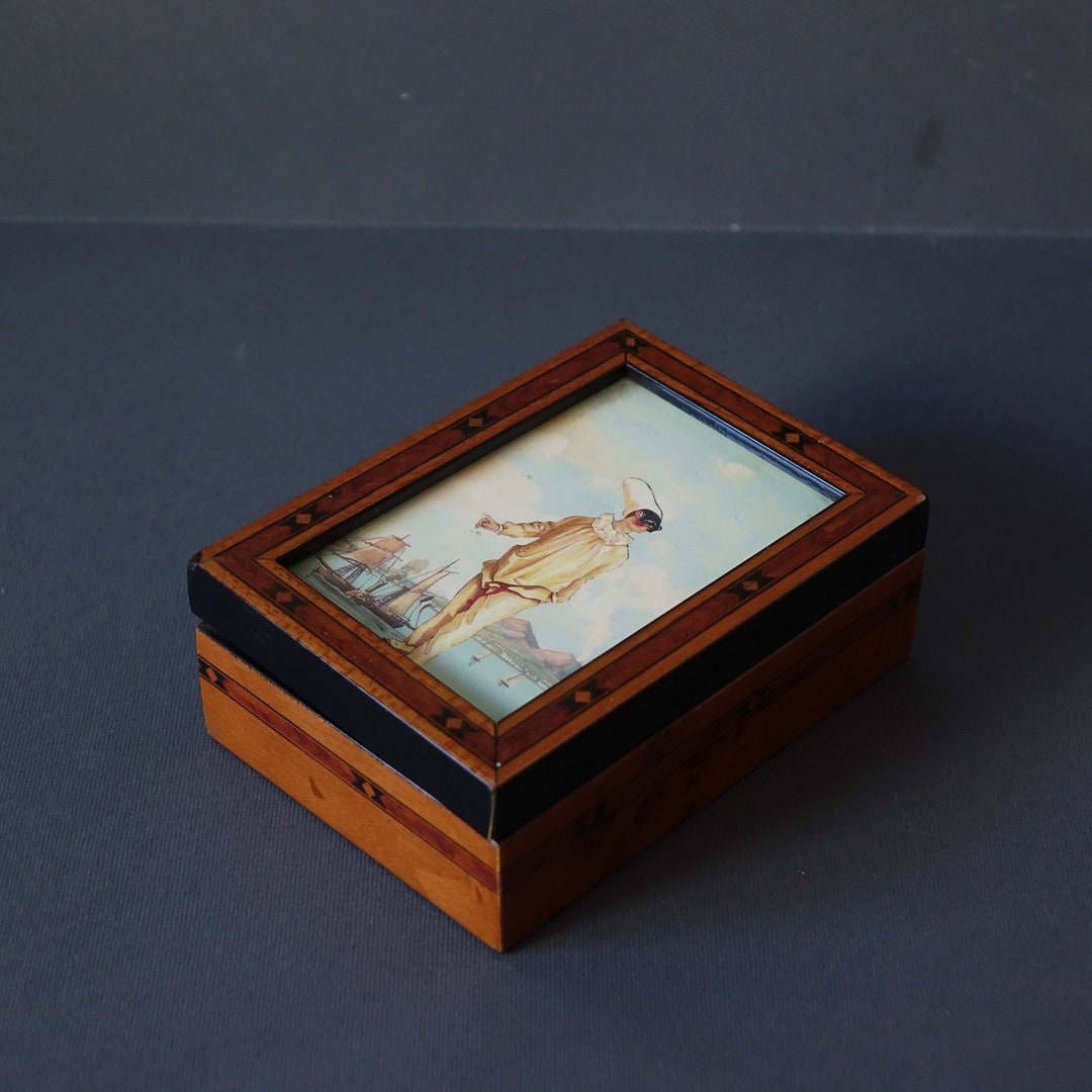 Small Box With Briar Wood Inlay With Print of the Puffin Mask, With ...