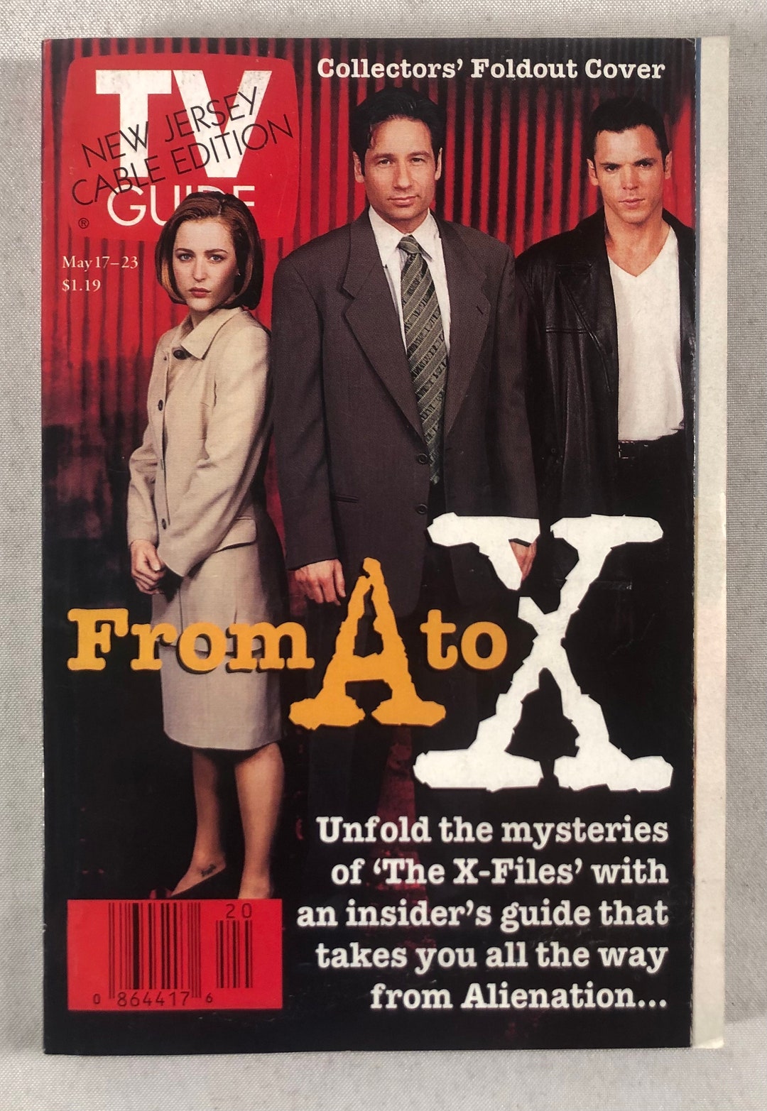 Week of May 17 to 23 1997 TV Guide Cast and Crew of the X Files on ...
