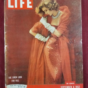 September 8 1952 Life Magazine 1950's Fashion the Siren Look for Fall ...