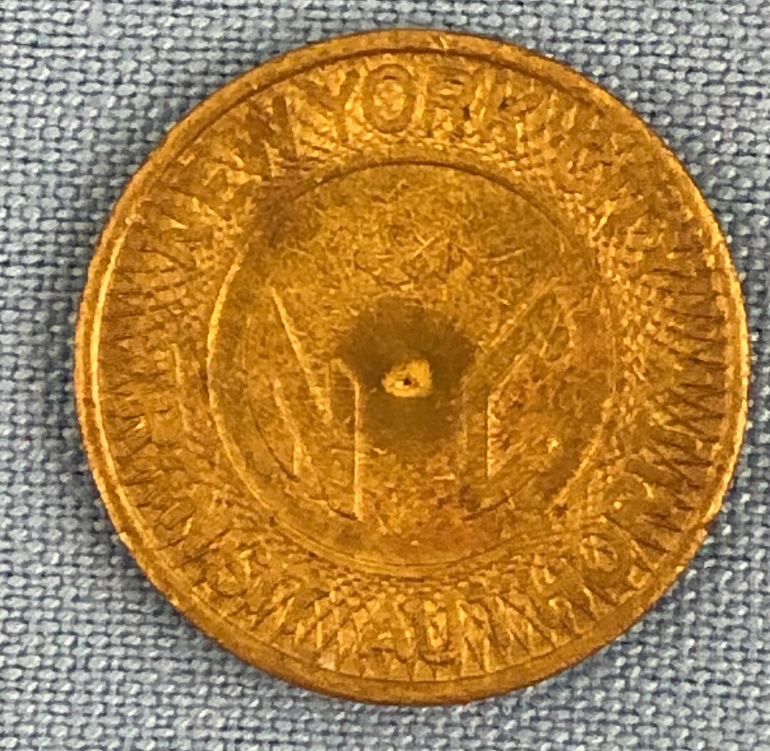 Error 1970 to 1980 NYC Large Subway Token No Cut Out Center Y MTA NYCTA ...
