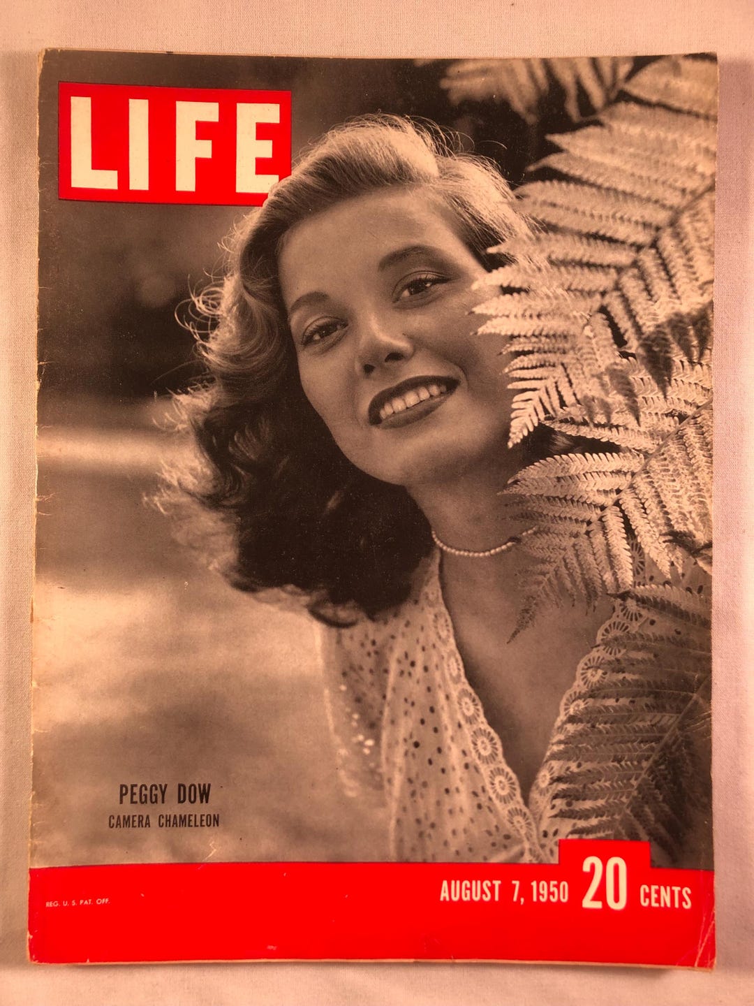August 7 1950 Life Magazine Camera Chameleon Peggy Dow on Cover Vintage ...