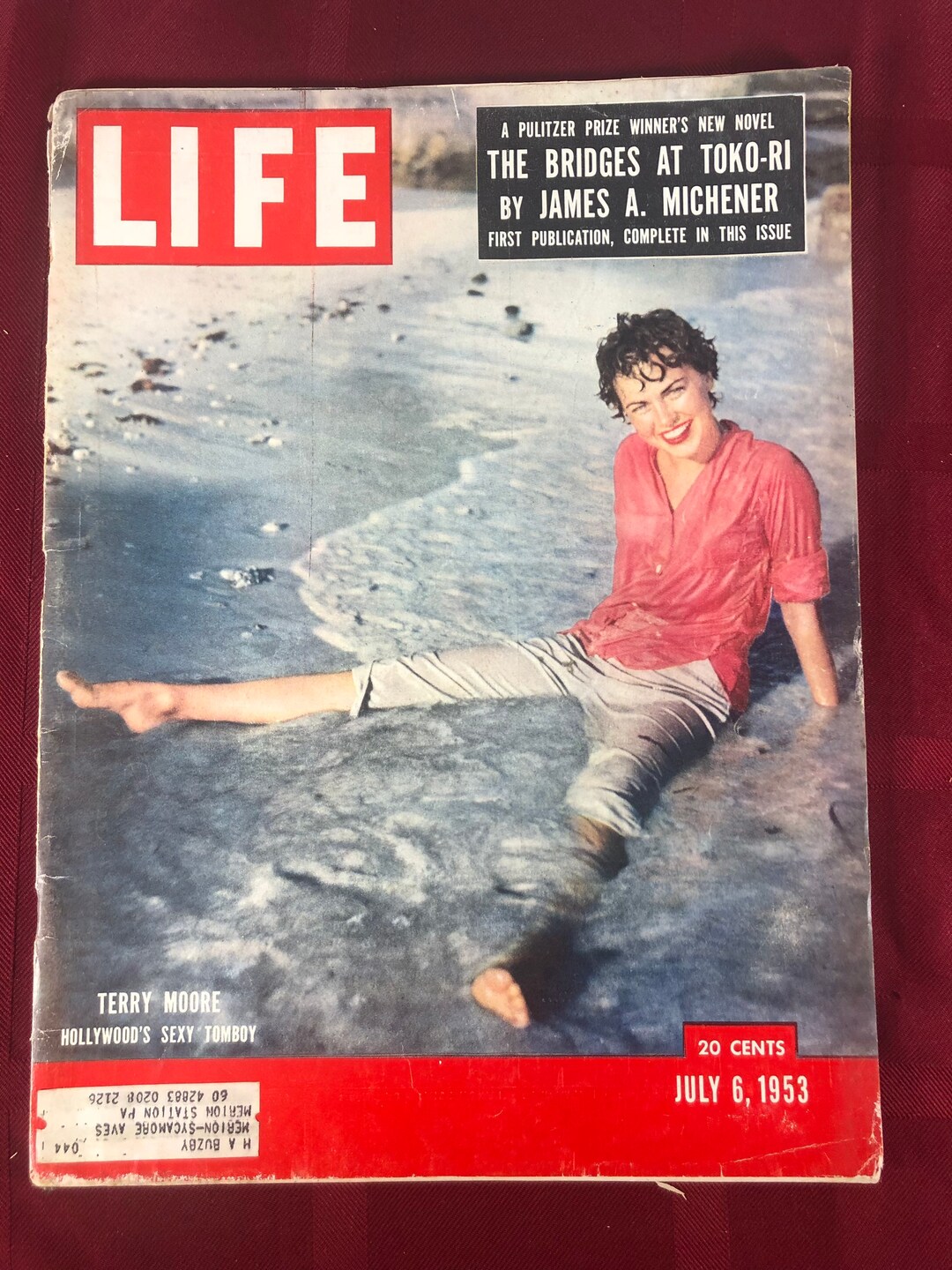 July 6 1953 Life Magazine Hollywoods Sexy Tomboy Terry Moore on Cover ...