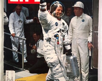 July 25 1969 Life Magazine Leaving for the Moon Neil Armstrong on Cover ...