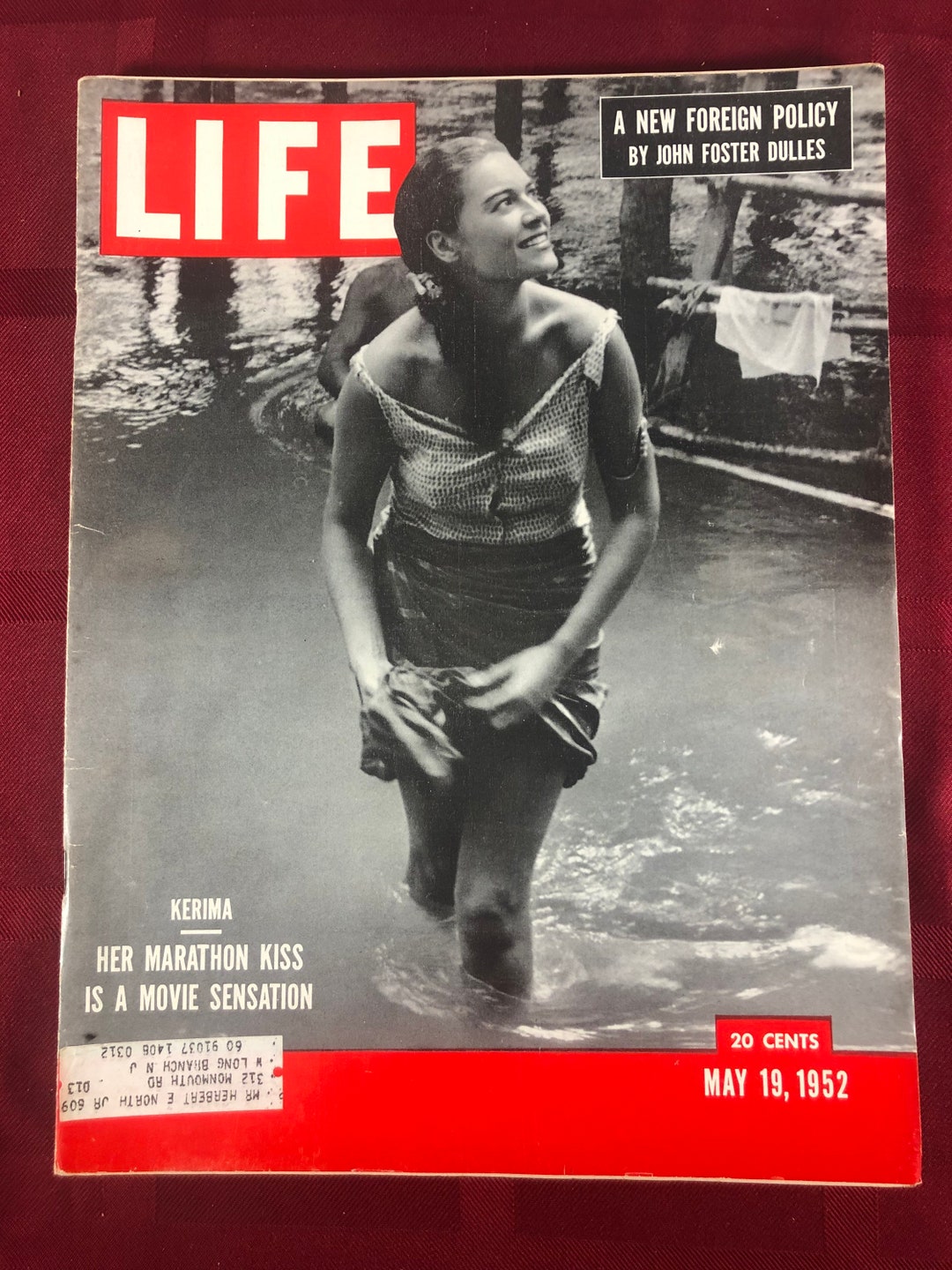 May 19 1952 Life Magazine Miriam Charriere Kerima Marathon Kiss on ...