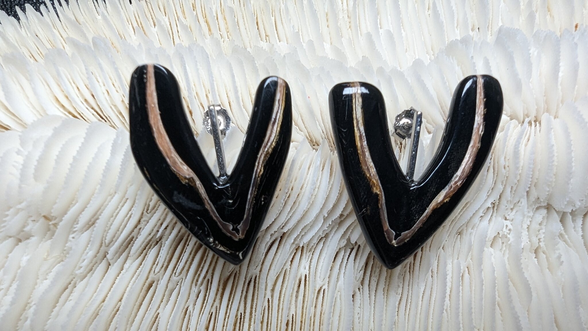 Artisan Genuine Hawaiian Black Coral Stud Earrings, Silver, Genuine Rare Vintage Hawaiian Black ...