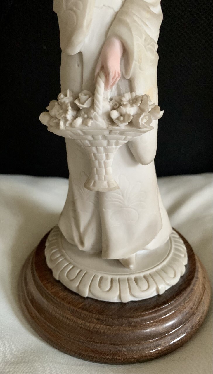 CAPODIMONTE Japanese Geisha Figurine by A Belcari ~ Signed~ . - Etsy UK