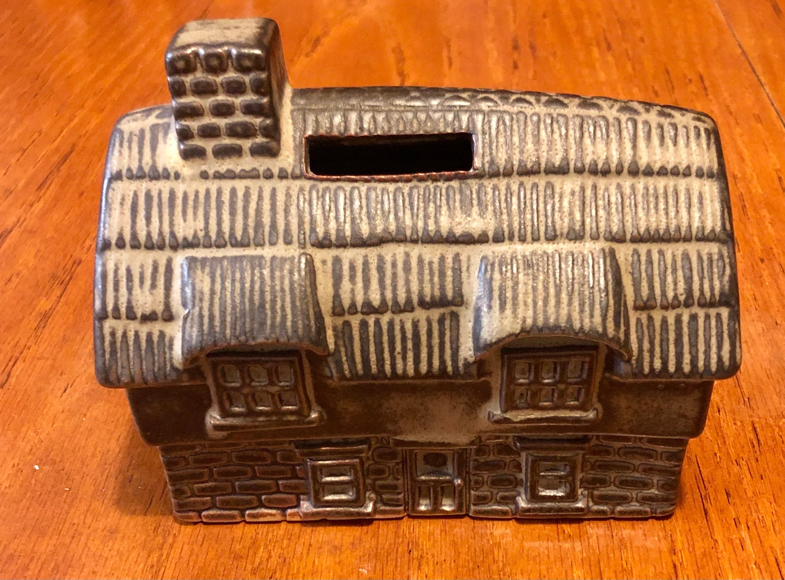 Vintage Tremar Pottery the Swan Pub Money Box - Etsy UK