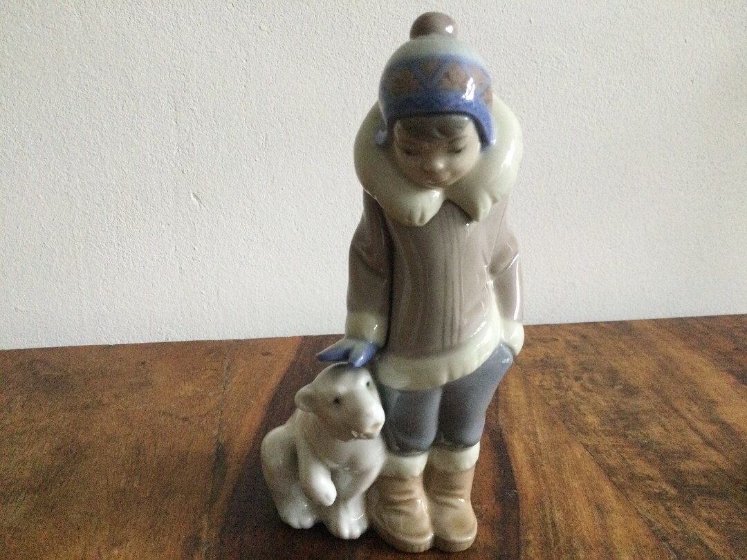 Lladro Figurine Eskimo Boy With Polar Bear. - Etsy