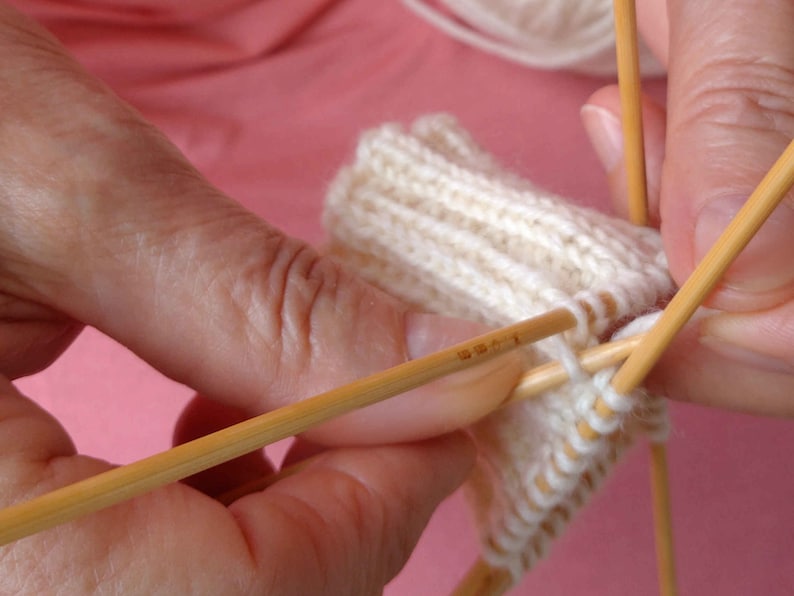 GERMAN Language Knitting Pattern for Knitted Hot Water Bottle - Etsy