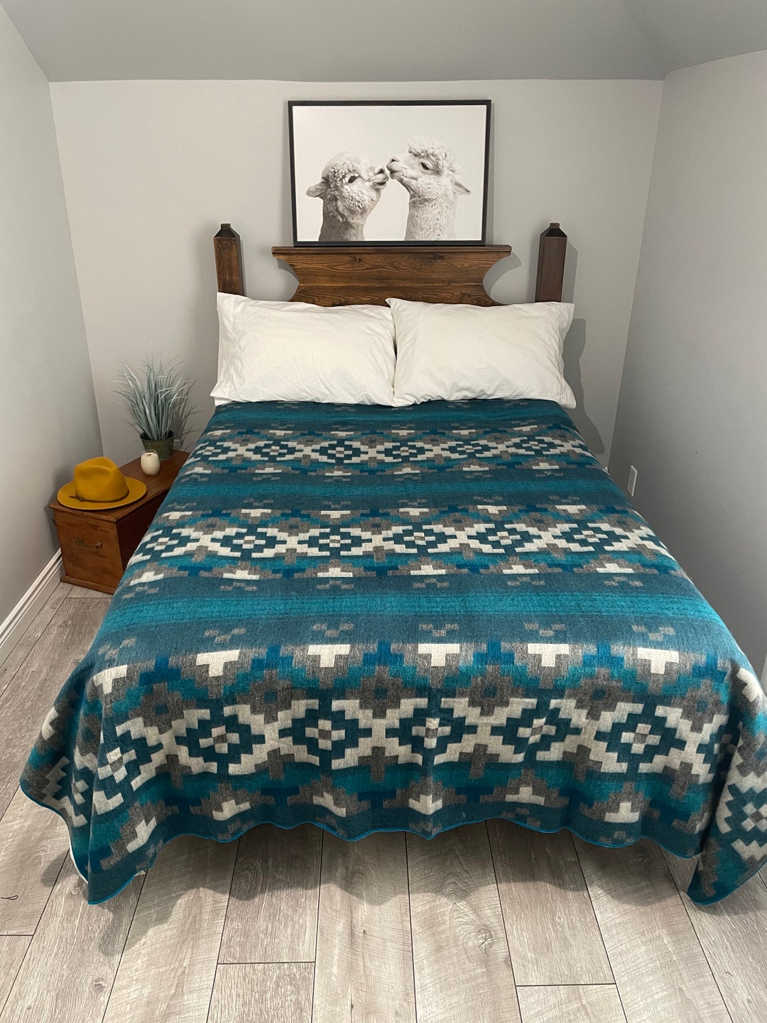 Bohemian Chic Reversible Queen Alpaca Blanket | Tribal Print Cozy ...