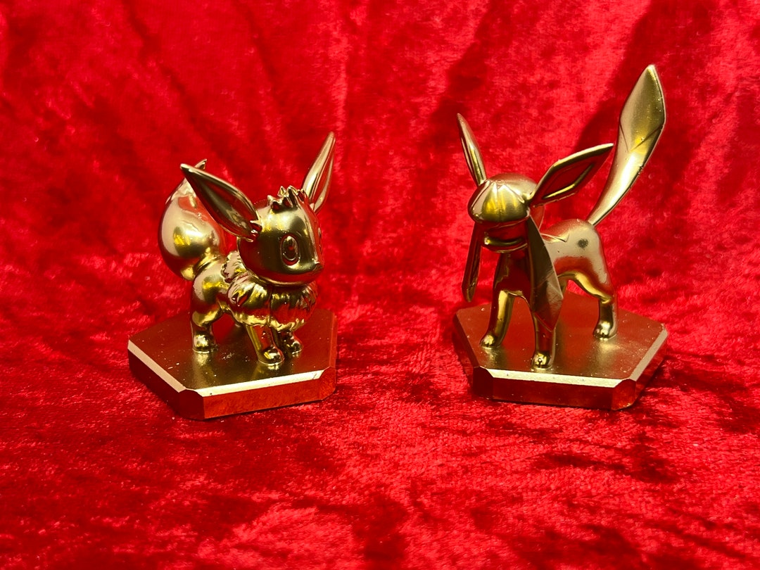 Pokemon Figure Statue Eevee and Glaceon Set Gold Trophy Statue - Etsy