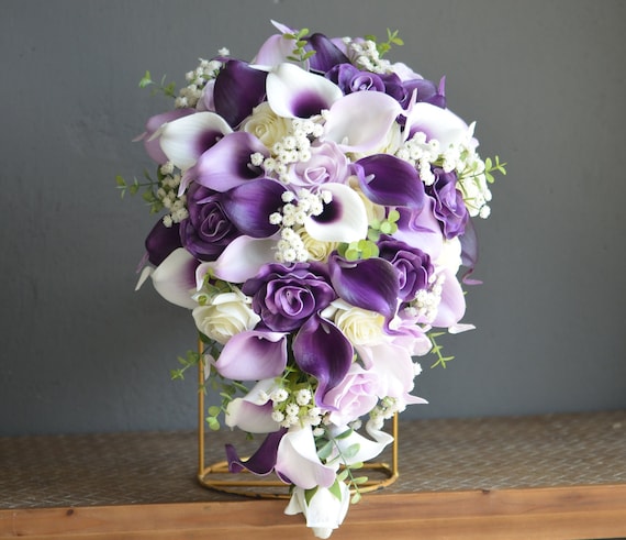 Bouquet Da Sposa Con Gigli Viola