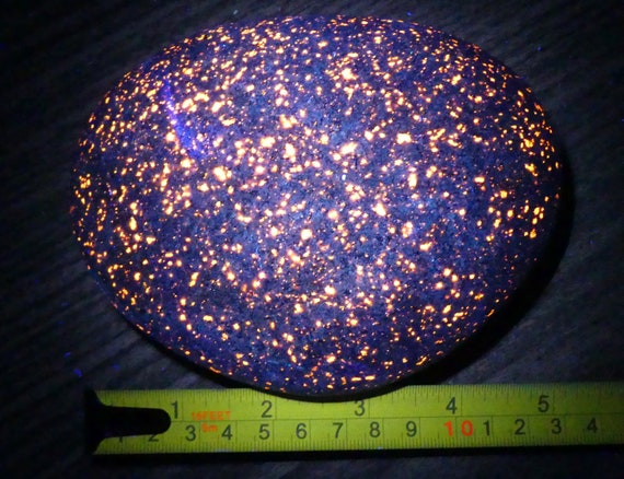 Glows Under UV Yooperstone 365nm Fluorescent Sodalite Sphere Free ...