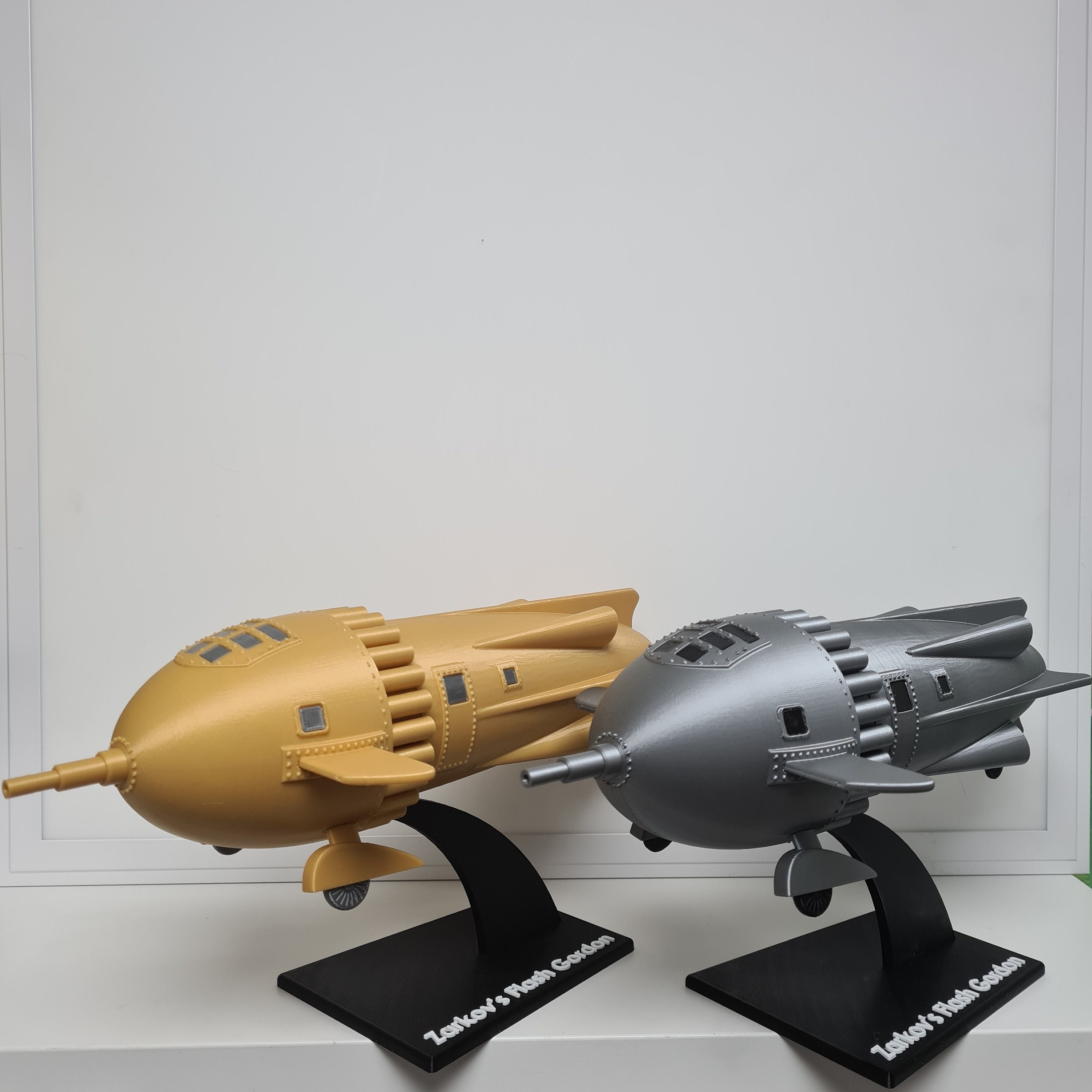Flash Gordon Zarkov Rocket Ship Model 1:48 Scale 330mm 13 Inch Ireland ...