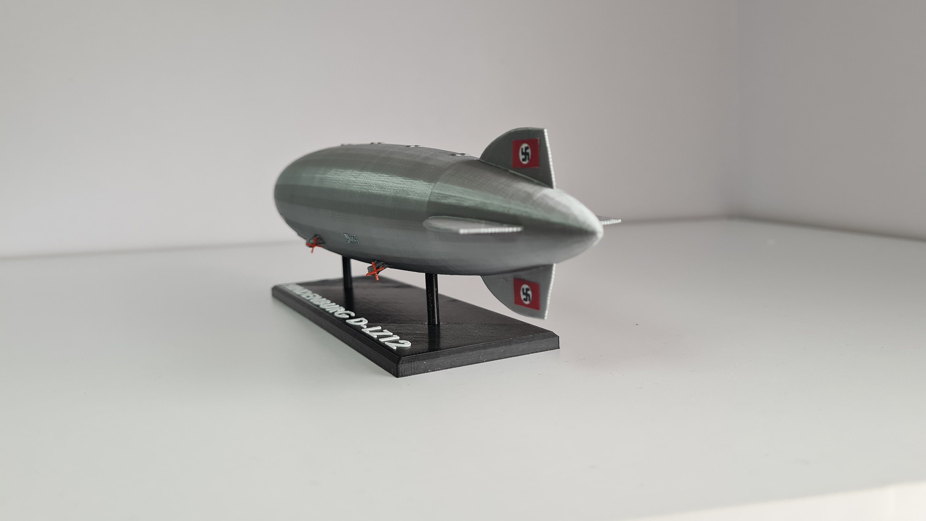 LZ-129 Hindenburg 10inch Scale 1:1000 Assembled Model - Etsy