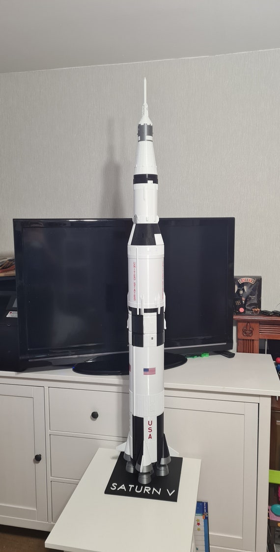 Apollo 11 Model Rocket
